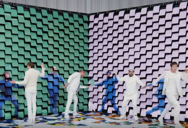 El nuevo videoclip viral de Ok Go utiliza 567 impresoras y toneladas de ...