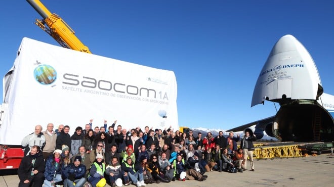 El Saocom 1A ya partió a California, donde será lanzado con el Falcon 9 ...