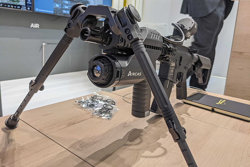 Presentan dispositivo para darle a los rifles inteligencia artificial y ...