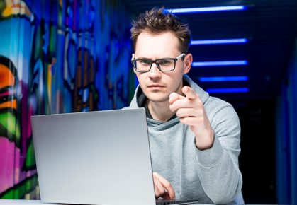 CREA UNA API CON NODE JS PARA TU NEGOCIO DIGITAL - RedUSERS